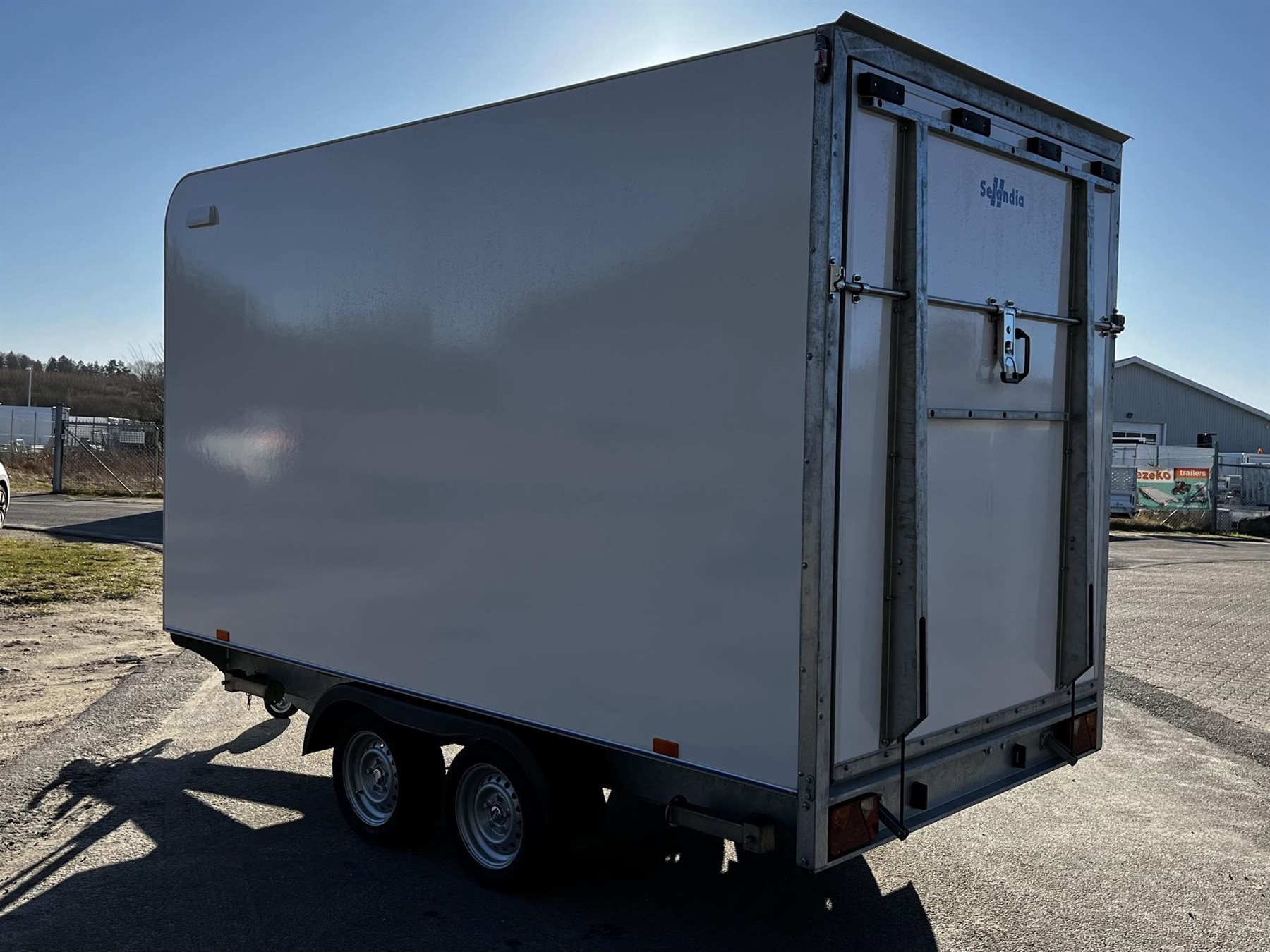 TP 360-2500 cargotrailer special m/rampe og hjul under ladet