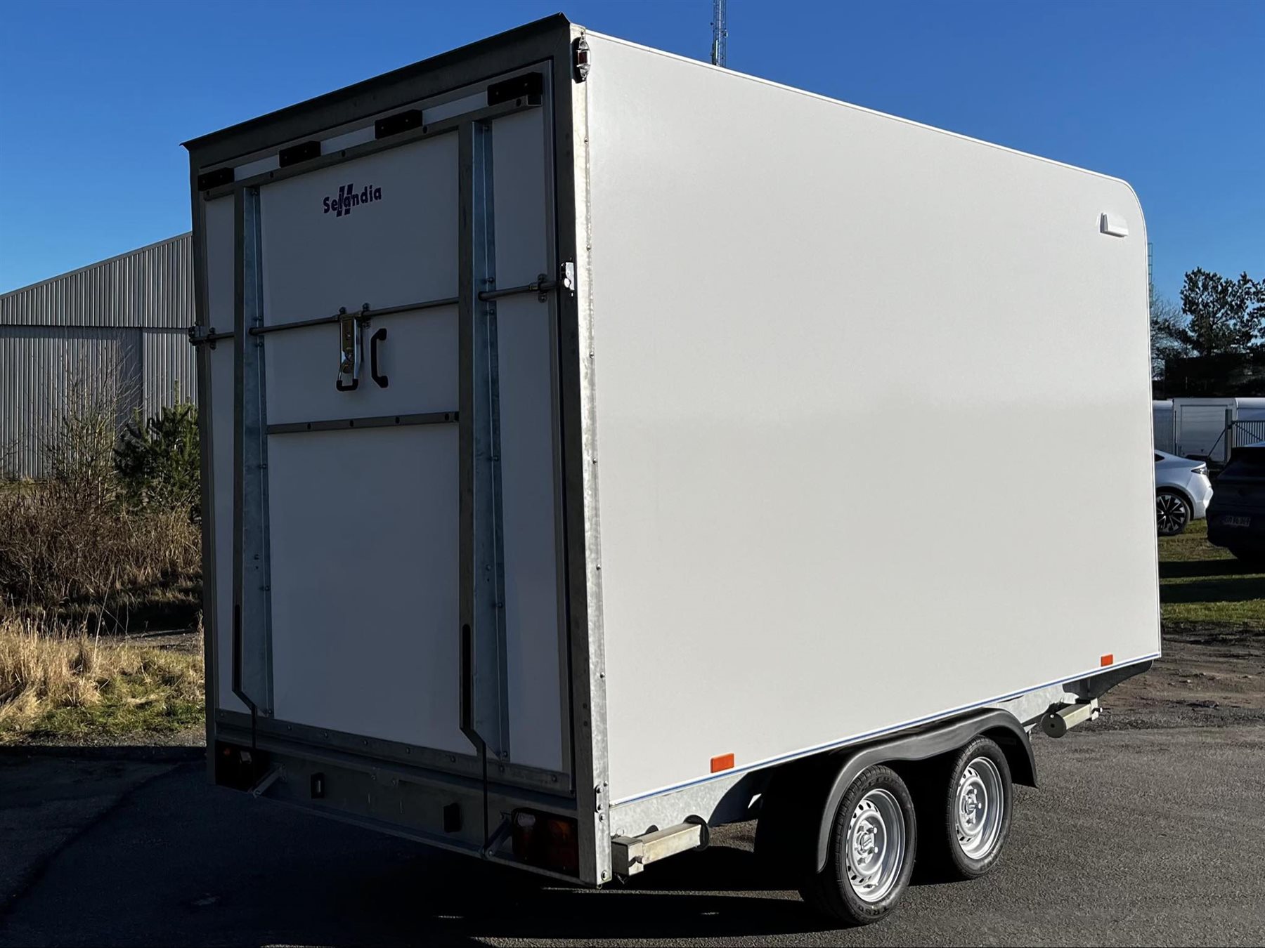 TP 360-2500 cargotrailer special m/rampe og hjul under ladet